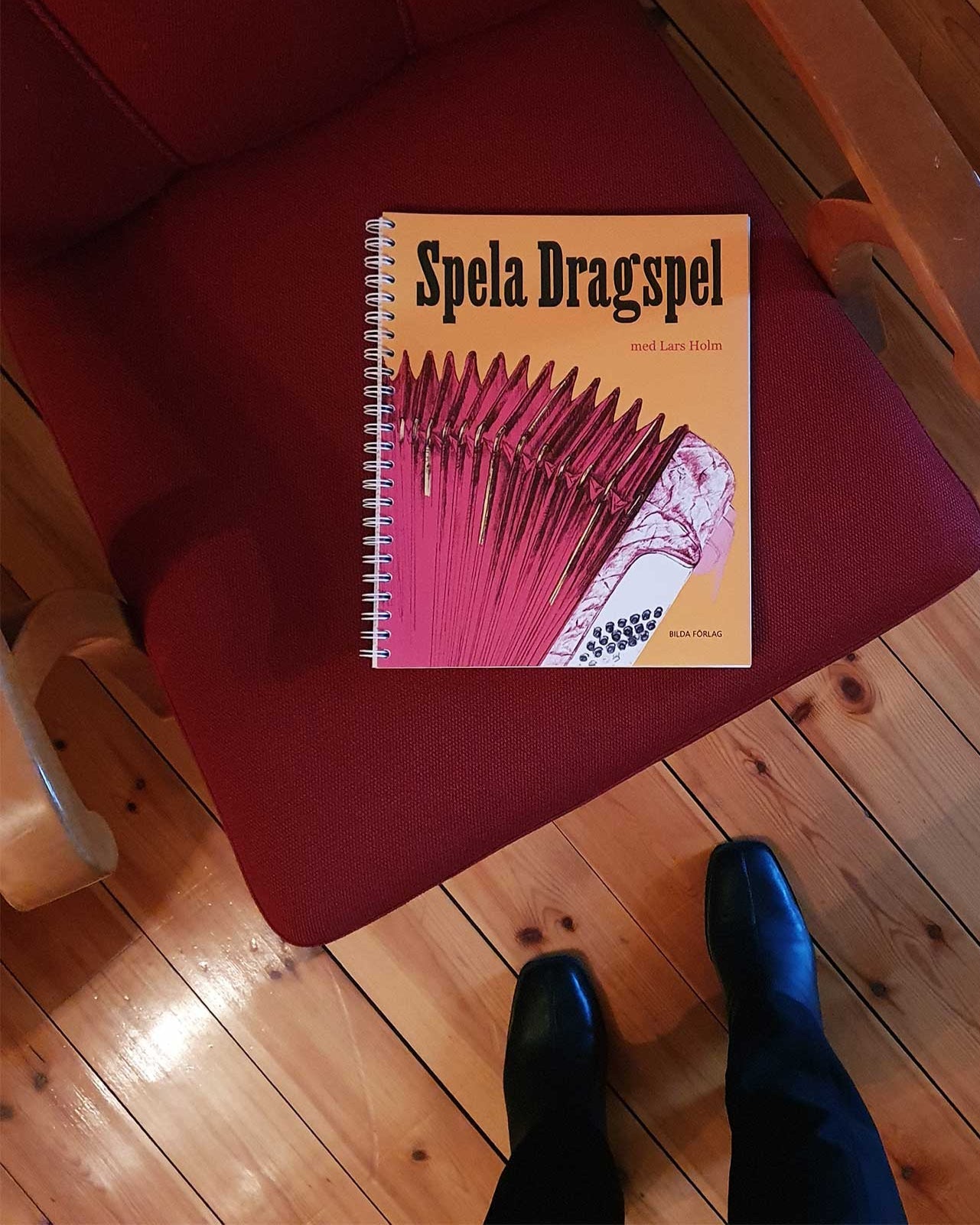 Noter till dragspel, munspel & andra instrument – Notposten.se